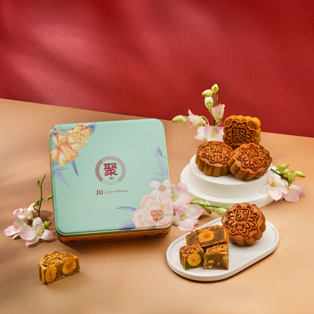 Traditional Cantonese Low Sugar Mooncake - JU Signatures